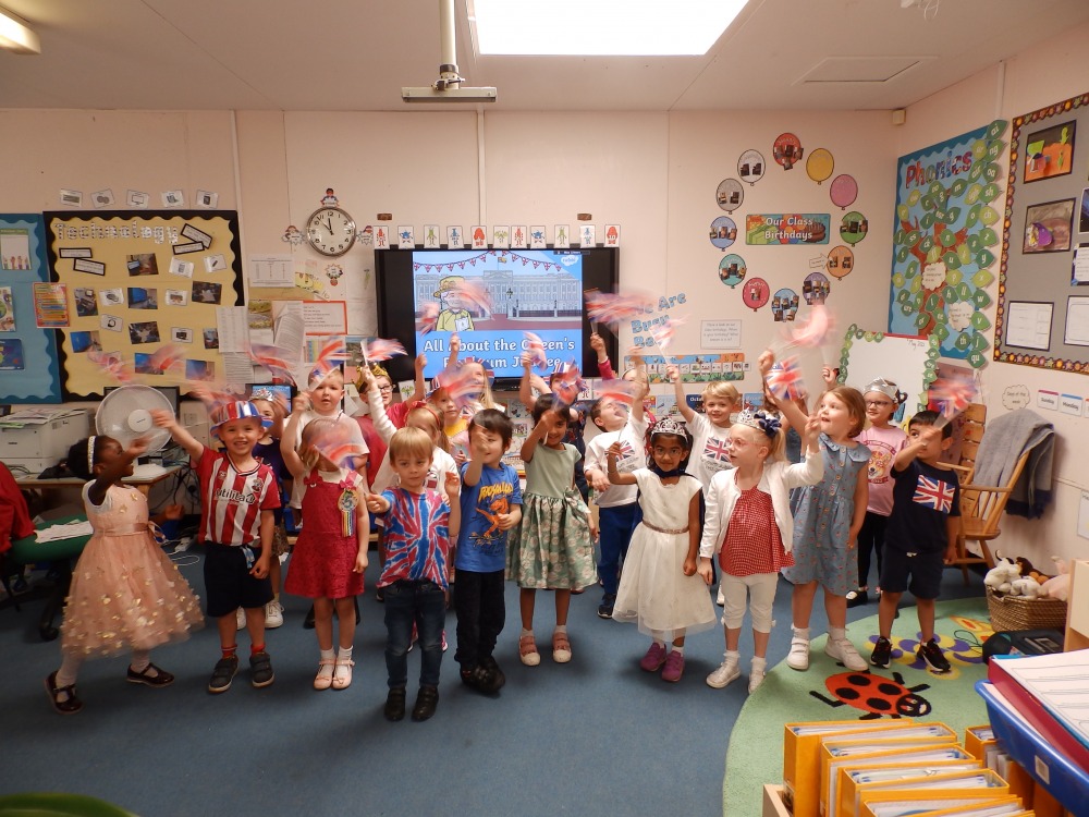 Sheredes Primary School » About FOSS